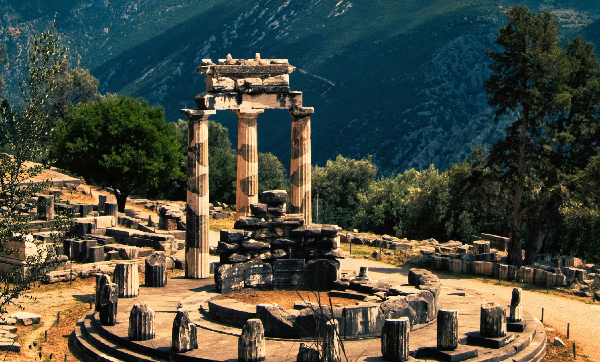 Khám phá Delphi – Trái tim của Thần Thoại Hy Lạp